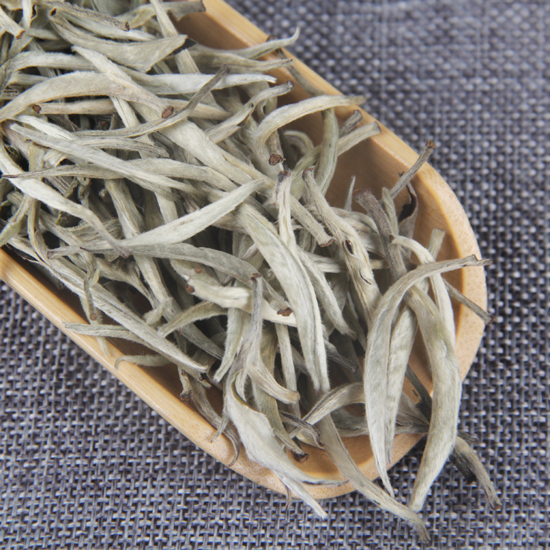 Yunnan White Tea Moonlight Beauty Single Bud White Hair Silver Needle ...